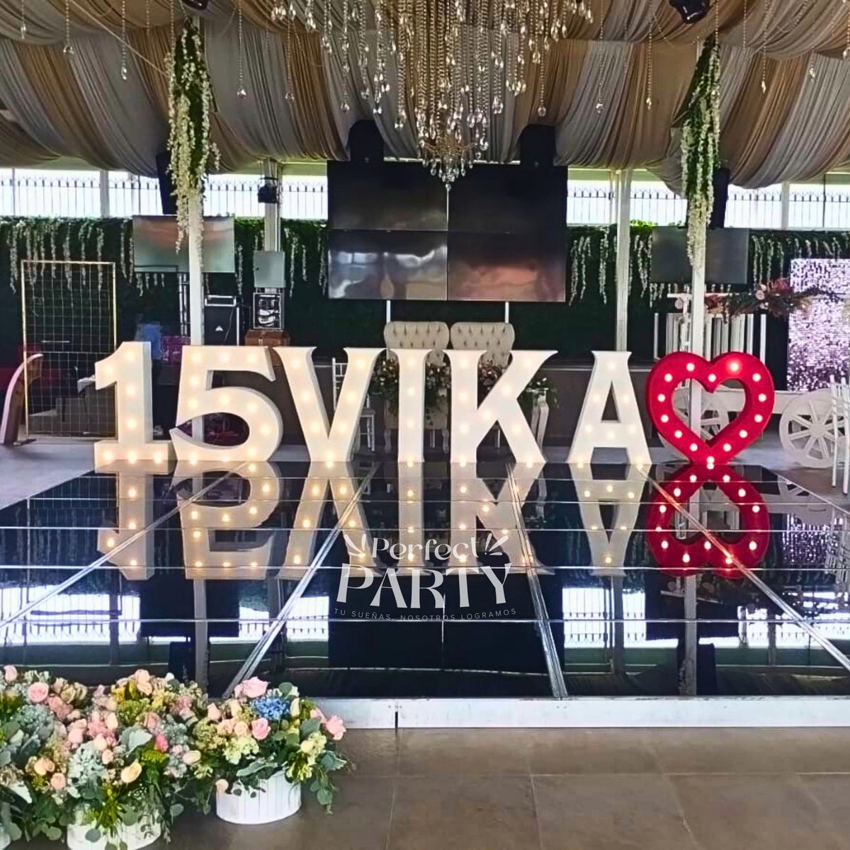 Letras LED blancas para XV años | Perfect Party